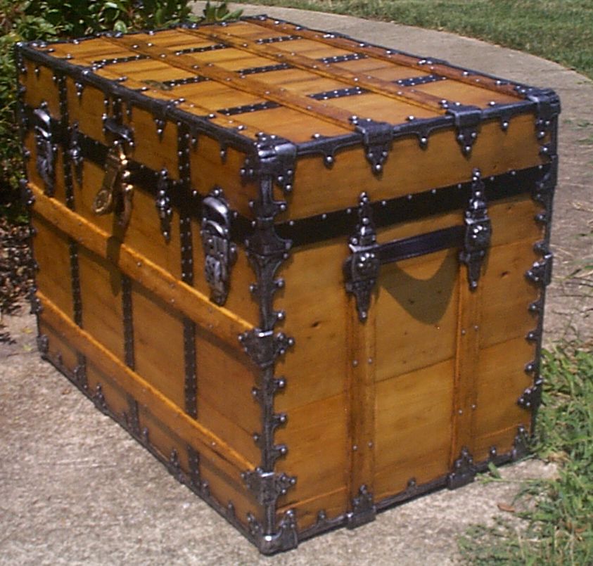 884 Restored Antique Trunks For Sale | Oak Slat Trunk Dome Tops ...